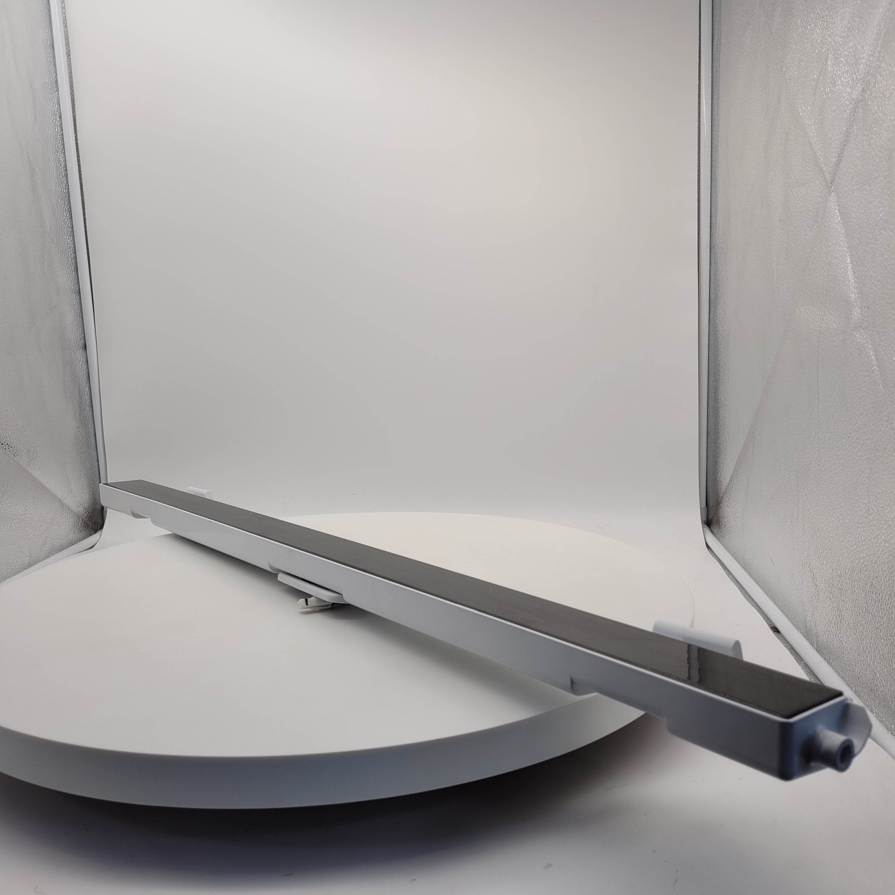 GE Refrigerator & Freezer Hinges WR17X13240 (OEM) | Neu Appliance - Parts